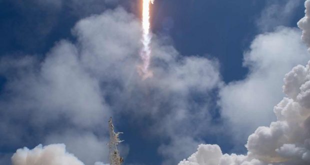 جدیدترین پرتاب فالکون 9 اسپیس ایکس دوربین عکاس ناسا را سوزاند! | گجت نیوز