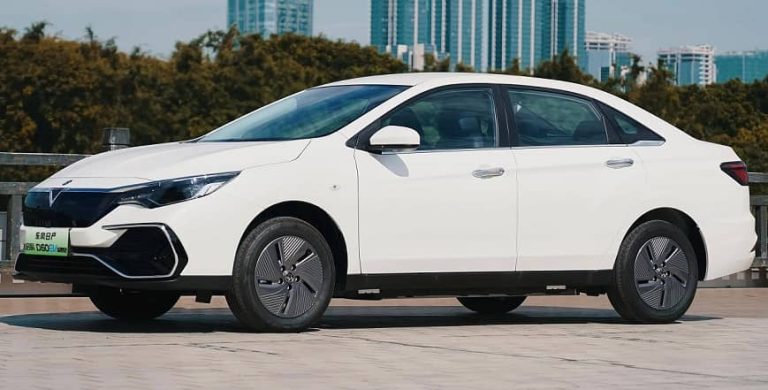 سدان برقی ونوسیا D60 EV PLUS، به‌زودی در ایران | گجت نیوز