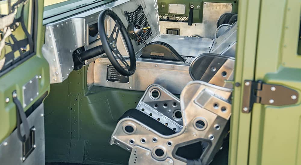 این خودرو عجیب ترین هاموی جهان با 6 چرخ و بال واقعی هواپیما است + عکس ...