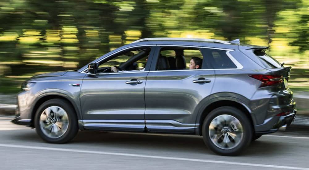 کی ام سی ای 5 - KMC A5 کرمان موتور؛ مشخصات فنی، امکانات رفاهی، قیمت و عکس | گجت نیوز