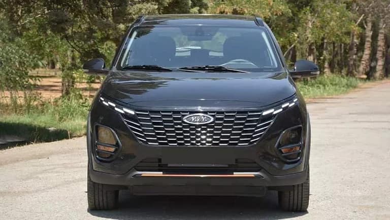 مقایسه ام وی ام ایکس 22 پرو با ایکس 33 کراس؛ کدام‌یک ارزش خرید بیشتری ...