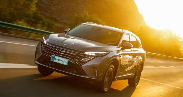 رووی ERX5 ؛ مشخصات فنی و امکانات شاسی بلند برقی پارس خودرو | گجت نیوز